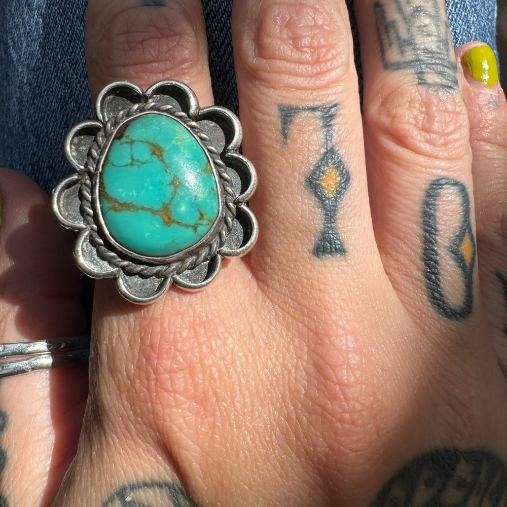 Old Pawn Vintage Turquoise Ring - Gem